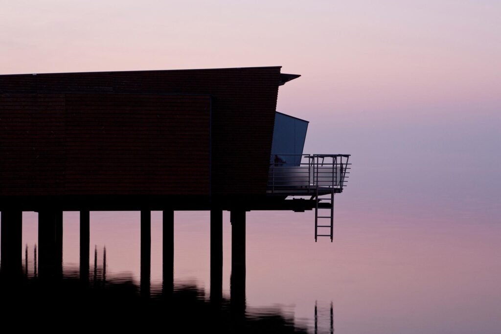 20 Examples of Modern Architecture to See in Switzerland - TOUR NOIR